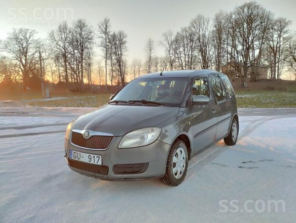 Zaļš Skoda Roomster 2007 Rīga, ar dzinēja tilpumu 1.40 L un nobraukumu 300 tūkst. km par 790 €, foto 1 vietnē AUTOMOTO.COM.LV