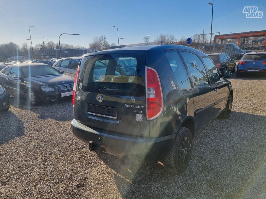 Zaļš Skoda Roomster 2008 Kauņa, ar dzinēja tilpumu 1.40 L un nobraukumu 225 tūkst. km par 1500 €, foto 2 vietnē AUTOMOTO.COM.LV
