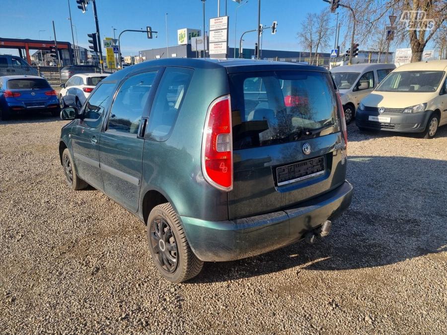 Zaļš Skoda Roomster 2008 Kauņa, ar dzinēja tilpumu 1.40 L un nobraukumu 225 tūkst. km par 1500 €, foto 3 vietnē AUTOMOTO.COM.LV