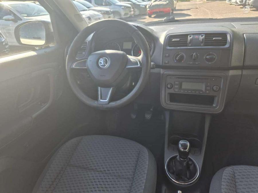 Zaļš Skoda Roomster 2014 Viļņa, ar dzinēja tilpumu 1.60 L un nobraukumu 382 tūkst. km par 1999 €, foto 7 vietnē AUTOMOTO.COM.LV