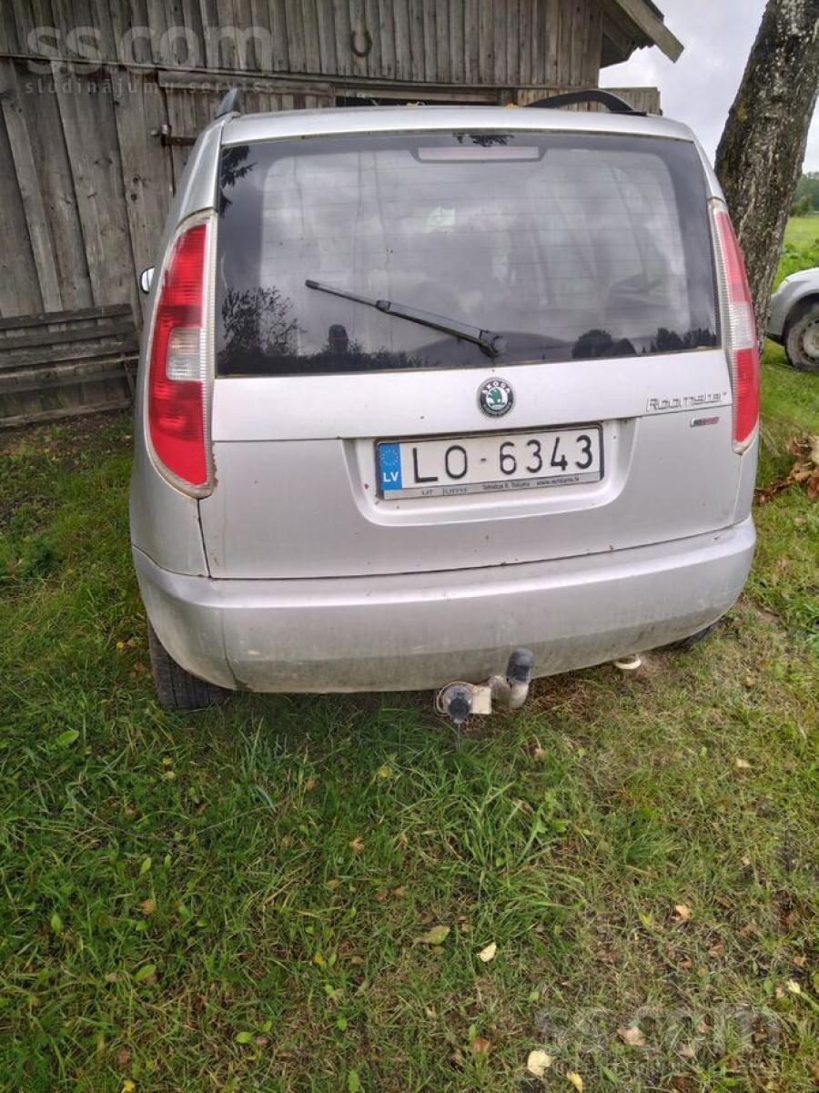 Grey Skoda Roomster 2006 in Tukums, with an engine capacity of 1.60 L and mileage of 0 thousand km for 400 €, photo 3 on AUTOMOTO.COM.LV