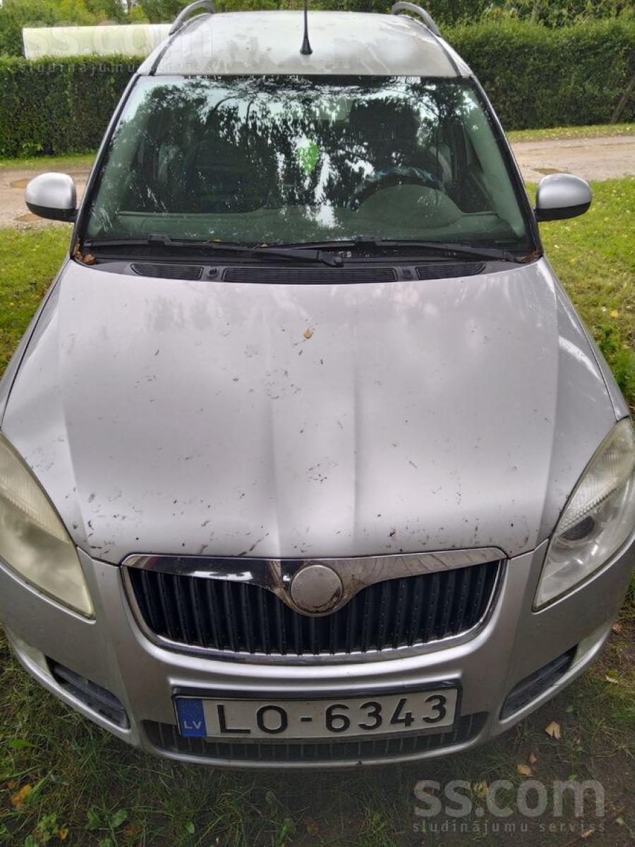 Grey Skoda Roomster 2006 in Tukums, with an engine capacity of 1.60 L and mileage of 0 thousand km for 400 €, photo 5 on AUTOMOTO.COM.LV