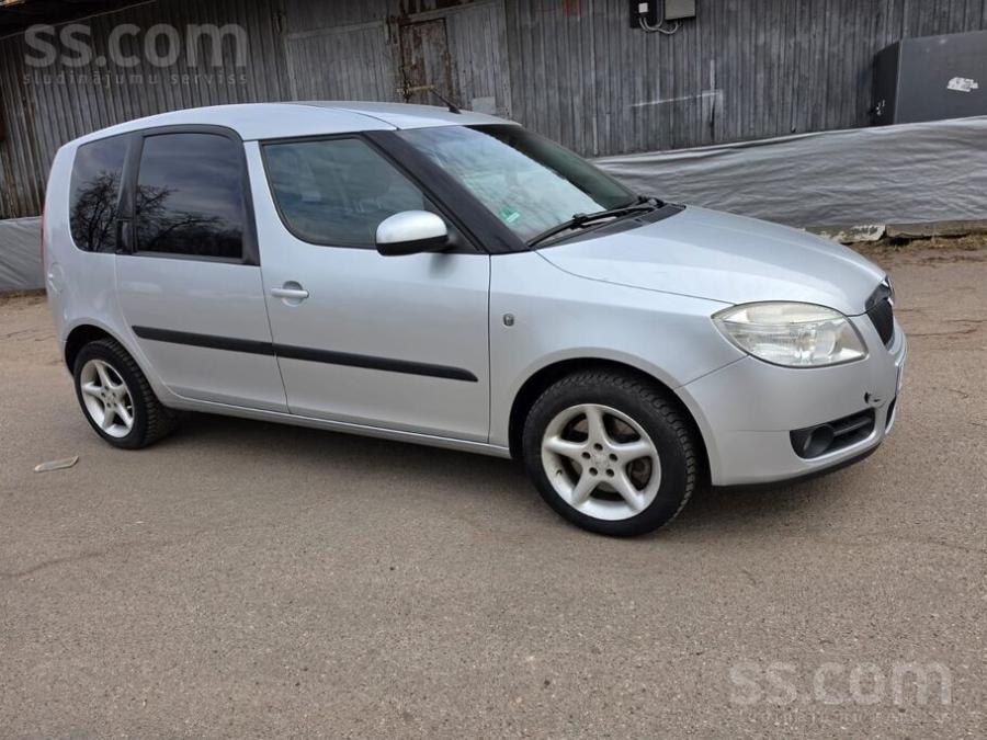 Pelēks Skoda Roomster 2007 Rīga, ar dzinēja tilpumu 1.40 L un nobraukumu 247 tūkst. km par 1970 €, foto 5 vietnē AUTOMOTO.COM.LV
