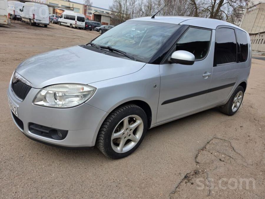 Pelēks Skoda Roomster 2007 Rīga, ar dzinēja tilpumu 1.40 L un nobraukumu 247 tūkst. km par 1970 €, foto 7 vietnē AUTOMOTO.COM.LV