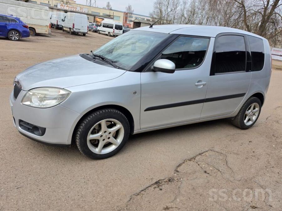 Pelēks Skoda Roomster 2007 Rīga, ar dzinēja tilpumu 1.40 L un nobraukumu 247 tūkst. km par 1970 €, foto 9 vietnē AUTOMOTO.COM.LV