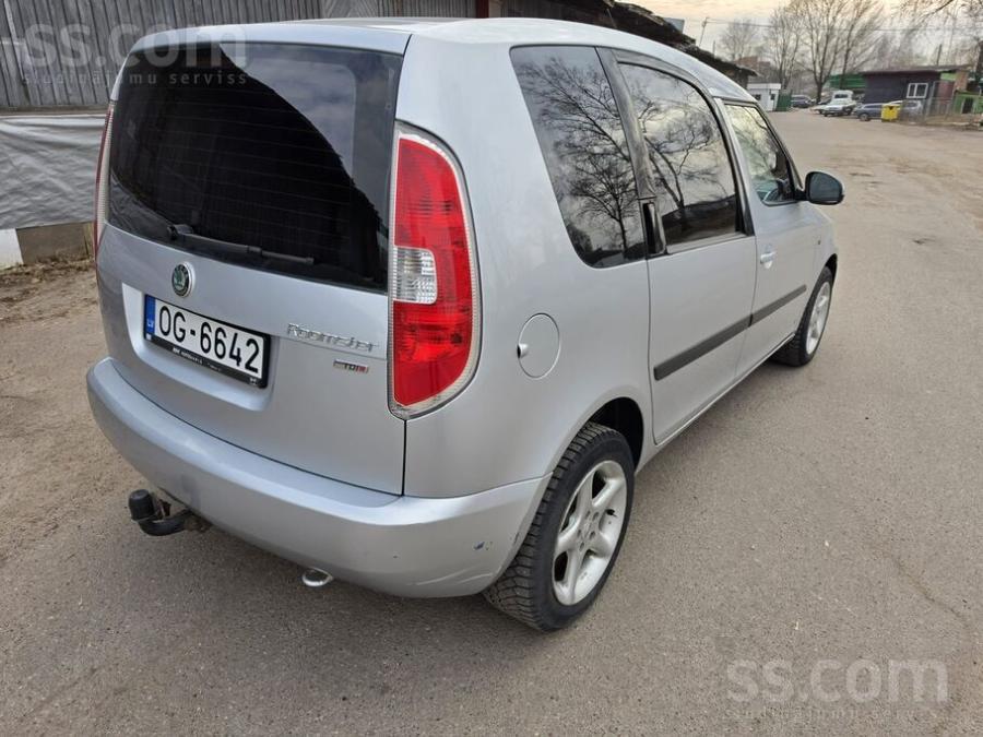 Pelēks Skoda Roomster 2007 Rīga, ar dzinēja tilpumu 1.40 L un nobraukumu 247 tūkst. km par 1970 €, foto 14 vietnē AUTOMOTO.COM.LV