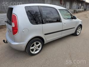 Pelēks Skoda Roomster 2007 Rīga, ar dzinēja tilpumu 1.40 L un nobraukumu 247 tūkst. km par 1970 €, foto 15 vietnē AUTOMOTO.COM.LV