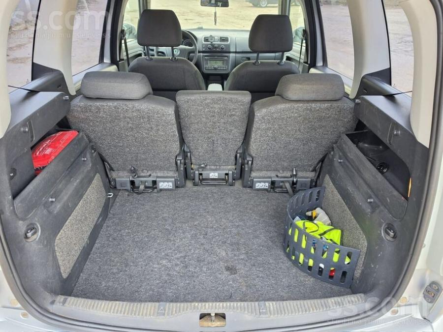 Pelēks Skoda Roomster 2007 Rīga, ar dzinēja tilpumu 1.40 L un nobraukumu 247 tūkst. km par 1970 €, foto 16 vietnē AUTOMOTO.COM.LV