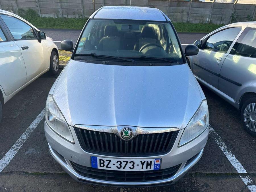 Pelēks Skoda Roomster 2012 Tauragė, ar dzinēja tilpumu 1.60 L un nobraukumu 300 tūkst. km par 1850 €, foto 3 vietnē AUTOMOTO.COM.LV