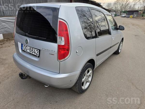 Pelēks Skoda Roomster 2007 Rīga, ar dzinēja tilpumu 1.40 L un nobraukumu 0 tūkst. km par 2330 €, foto 9 vietnē AUTOMOTO.COM.LV