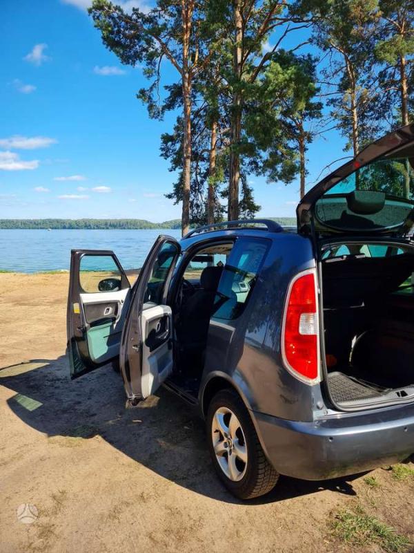 Pelēks Skoda Roomster 2007 Kauņa, ar dzinēja tilpumu 1.42 L un nobraukumu 276 tūkst. km par 1900 €, foto 7 vietnē AUTOMOTO.COM.LV