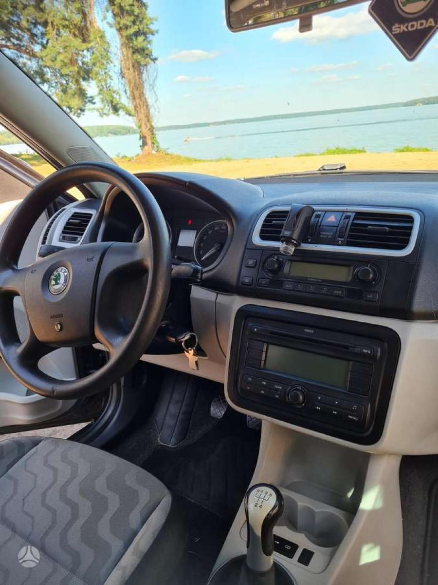 Pelēks Skoda Roomster 2007 Kauņa, ar dzinēja tilpumu 1.42 L un nobraukumu 276 tūkst. km par 1900 €, foto 12 vietnē AUTOMOTO.COM.LV