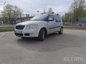 Pelēks Skoda Roomster 2008 Cēsis, ar dzinēja tilpumu 1.90 L un nobraukumu 376 tūkst. km par 1150 €, foto 3 vietnē AUTOMOTO.COM.LV