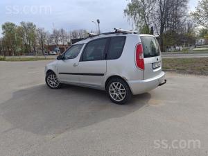 Pelēks Skoda Roomster 2008 Cēsis, ar dzinēja tilpumu 1.90 L un nobraukumu 376 tūkst. km par 1150 €, foto 4 vietnē AUTOMOTO.COM.LV