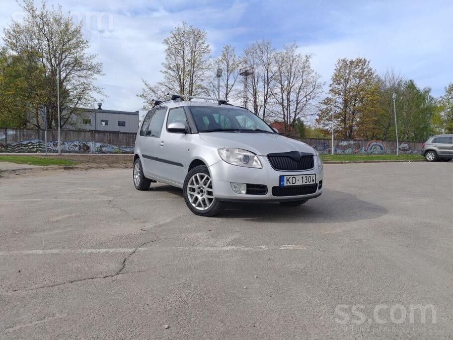 Pelēks Skoda Roomster 2008 Cēsis, ar dzinēja tilpumu 1.90 L un nobraukumu 376 tūkst. km par 1150 €, foto 6 vietnē AUTOMOTO.COM.LV