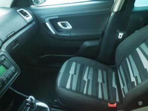 Pelēks Skoda Roomster 2008 Viļņa, ar dzinēja tilpumu 1.60 L un nobraukumu 238 tūkst. km par 1100 €, foto 5 vietnē AUTOMOTO.COM.LV