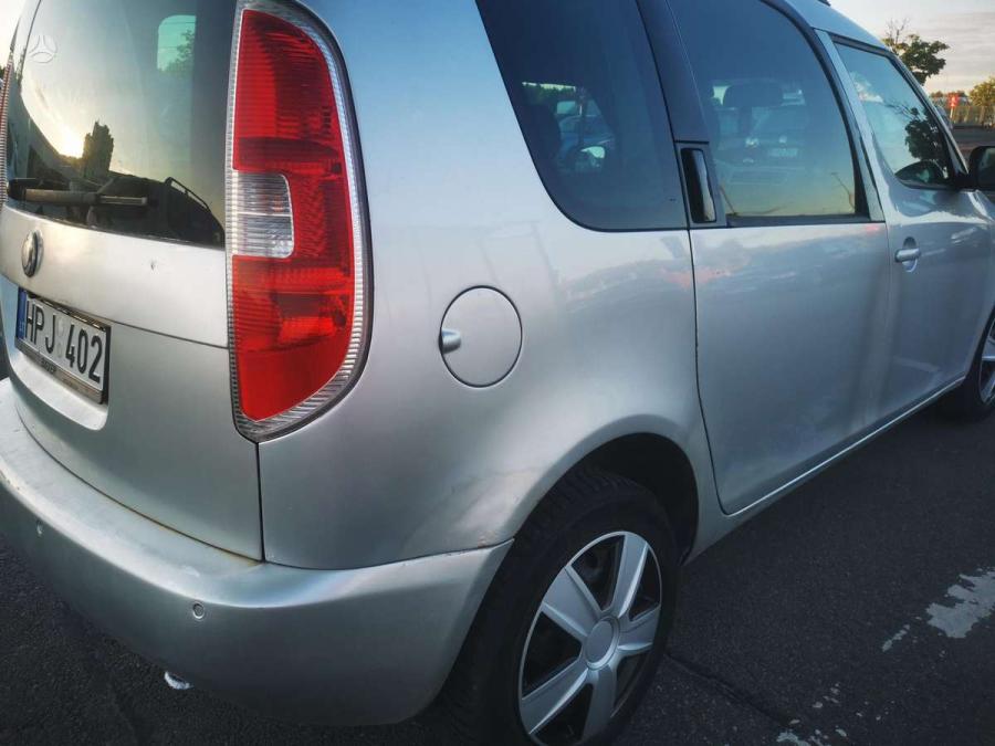Pelēks Skoda Roomster 2008 Viļņa, ar dzinēja tilpumu 1.60 L un nobraukumu 238 tūkst. km par 1100 €, foto 13 vietnē AUTOMOTO.COM.LV