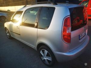 Pelēks Skoda Roomster 2008 Viļņa, ar dzinēja tilpumu 1.60 L un nobraukumu 238 tūkst. km par 1100 €, foto 15 vietnē AUTOMOTO.COM.LV