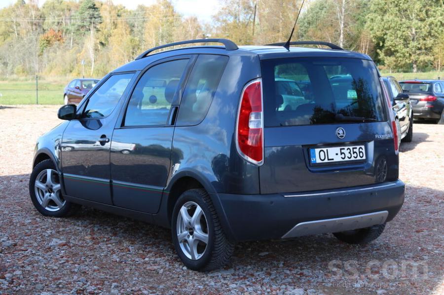 Pelēks Skoda Roomster 2008 Kuldīga, ar dzinēja tilpumu 1.90 L un nobraukumu 277 tūkst. km par 3500 €, foto 3 vietnē AUTOMOTO.COM.LV