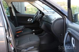 Pelēks Skoda Roomster 2008 Kuldīga, ar dzinēja tilpumu 1.90 L un nobraukumu 277 tūkst. km par 3500 €, foto 6 vietnē AUTOMOTO.COM.LV