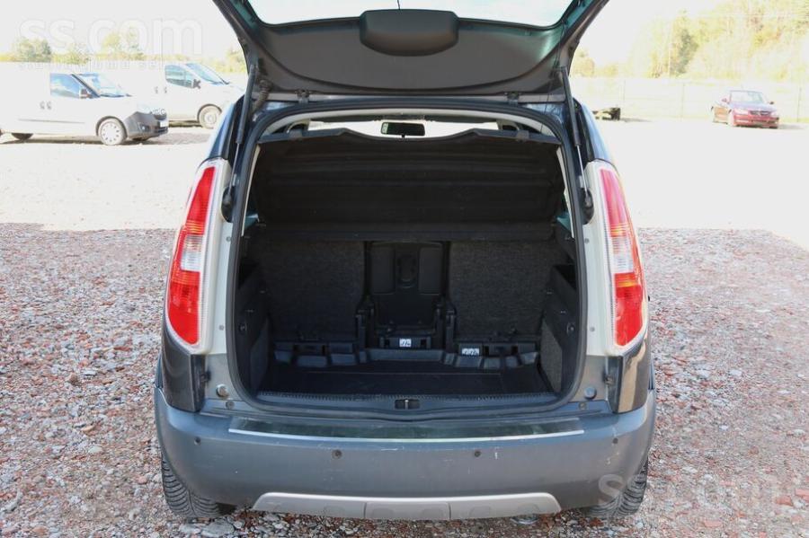 Pelēks Skoda Roomster 2008 Kuldīga, ar dzinēja tilpumu 1.90 L un nobraukumu 277 tūkst. km par 3500 €, foto 8 vietnē AUTOMOTO.COM.LV