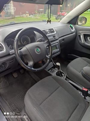 Grey Skoda Roomster 2009 in Kaunas, with an engine capacity of 1.60 L and mileage of 144 thousand km for 2450 €, photo 7 on AUTOMOTO.COM.LV