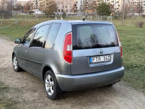 Grey Skoda Roomster 2012 in Vilnius, with an engine capacity of 1.60 L and mileage of 270 thousand km for 1500 €, photo 5 on AUTOMOTO.COM.LV