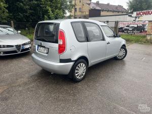 Grey Skoda Roomster 2013 in Siauliai, with an engine capacity of 1.60 L and mileage of 0 thousand km for 1199 €, photo 9 on AUTOMOTO.COM.LV