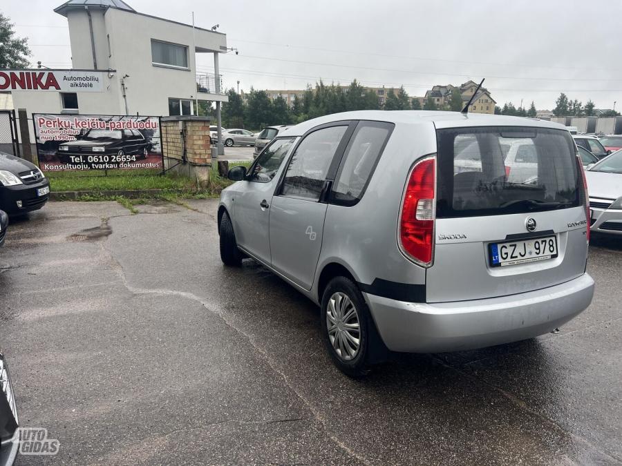 Grey Skoda Roomster 2013 in Siauliai, with an engine capacity of 1.60 L and mileage of 0 thousand km for 1199 €, photo 11 on AUTOMOTO.COM.LV