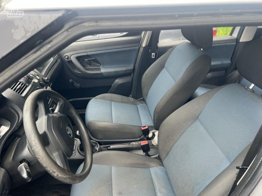 Grey Skoda Roomster 2013 in Siauliai, with an engine capacity of 1.60 L and mileage of 0 thousand km for 1199 €, photo 15 on AUTOMOTO.COM.LV