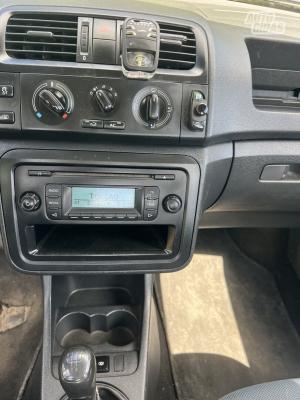 Pelēks Skoda Roomster 2013 Šauļi, ar dzinēja tilpumu 1.60 L un nobraukumu 0 tūkst. km par 1399 €, foto 19 vietnē AUTOMOTO.COM.LV