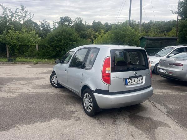 Grey Skoda Roomster 2013 in Siauliai, with an engine capacity of 1.60 L and mileage of 207 thousand km for 1749 €, photo 6 on AUTOMOTO.COM.LV