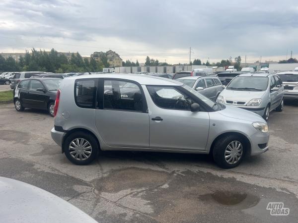 Pelēks Skoda Roomster 2013 Šauļi, ar dzinēja tilpumu 1.60 L un nobraukumu 207 tūkst. km par 1749 €, foto 7 vietnē AUTOMOTO.COM.LV