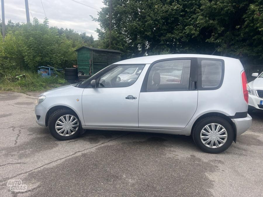 Pelēks Skoda Roomster 2013 Šauļi, ar dzinēja tilpumu 1.60 L un nobraukumu 207 tūkst. km par 1749 €, foto 9 vietnē AUTOMOTO.COM.LV