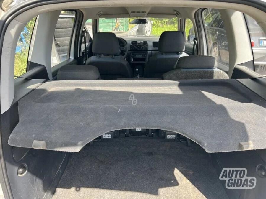 Pelēks Skoda Roomster 2013 Šauļi, ar dzinēja tilpumu 1.60 L un nobraukumu 207 tūkst. km par 1749 €, foto 17 vietnē AUTOMOTO.COM.LV