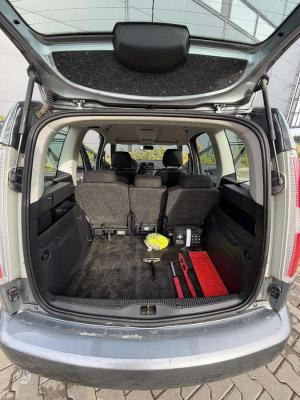 Grey Skoda Roomster 2013 in Vilnius, with an engine capacity of 1.60 L and mileage of 289 thousand km for 2990 €, photo 16 on AUTOMOTO.COM.LV