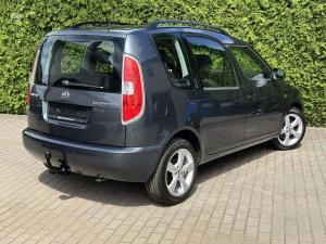 Grey Skoda Roomster 2015 in Vilkaviskis, with an engine capacity of 1.60 L and mileage of 212 thousand km for 3750 €, photo 8 on AUTOMOTO.COM.LV