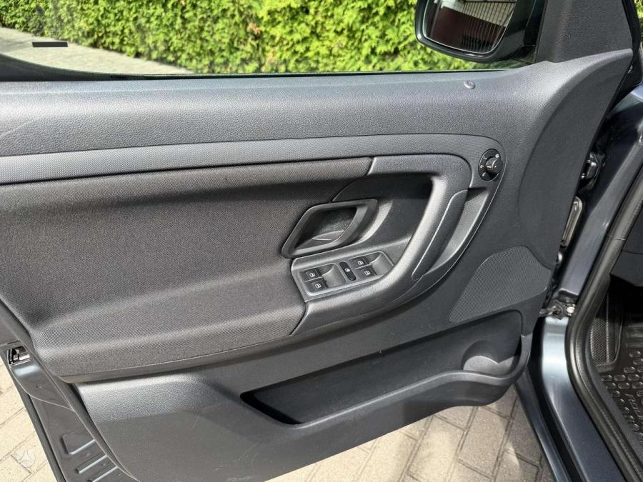 Grey Skoda Roomster 2015 in Vilkaviskis, with an engine capacity of 1.60 L and mileage of 212 thousand km for 3750 €, photo 12 on AUTOMOTO.COM.LV