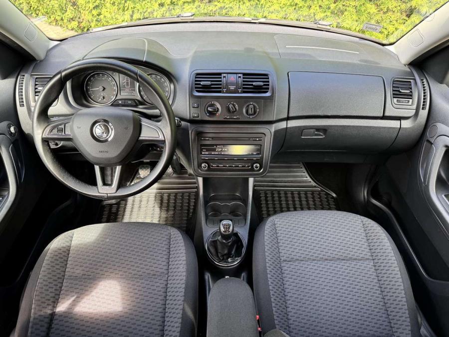 Grey Skoda Roomster 2015 in Vilkaviskis, with an engine capacity of 1.60 L and mileage of 212 thousand km for 3750 €, photo 17 on AUTOMOTO.COM.LV