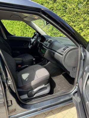 Grey Skoda Roomster 2015 in Vilkaviskis, with an engine capacity of 1.60 L and mileage of 212 thousand km for 3750 €, photo 18 on AUTOMOTO.COM.LV