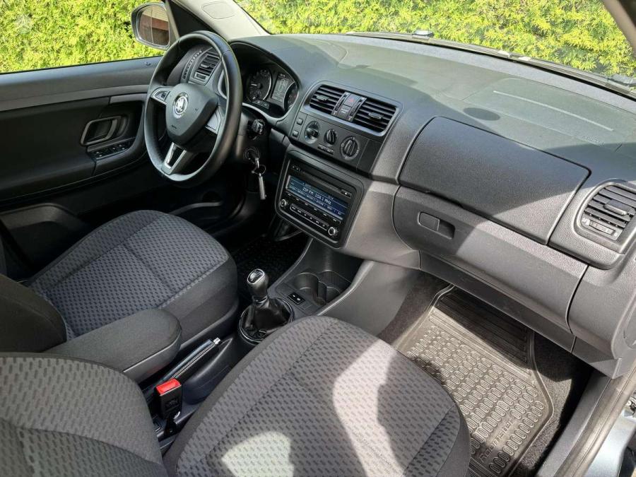 Grey Skoda Roomster 2015 in Vilkaviskis, with an engine capacity of 1.60 L and mileage of 212 thousand km for 3750 €, photo 19 on AUTOMOTO.COM.LV
