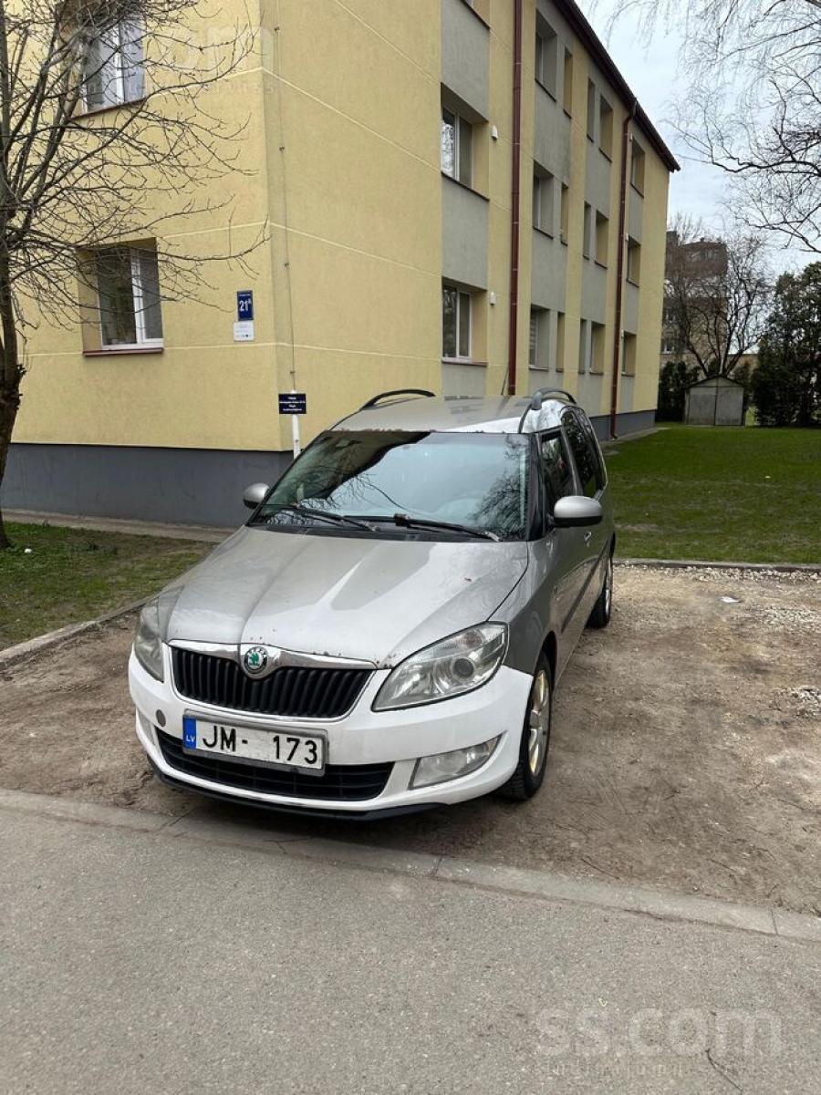 Pelēks Skoda Roomster 2012 Rīga, ar dzinēja tilpumu 1.60 L un nobraukumu 0 tūkst. km par 1150 €, foto 7 vietnē AUTOMOTO.COM.LV