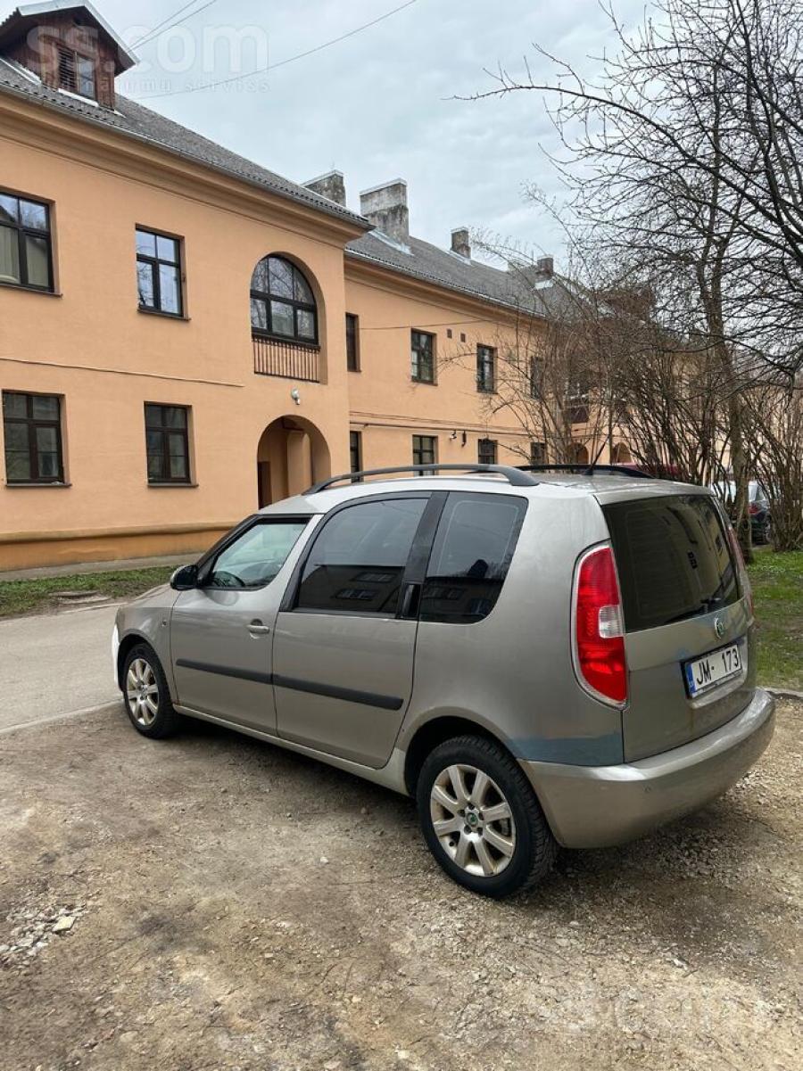Pelēks Skoda Roomster 2012 Rīga, ar dzinēja tilpumu 1.60 L un nobraukumu 0 tūkst. km par 1150 €, foto 8 vietnē AUTOMOTO.COM.LV