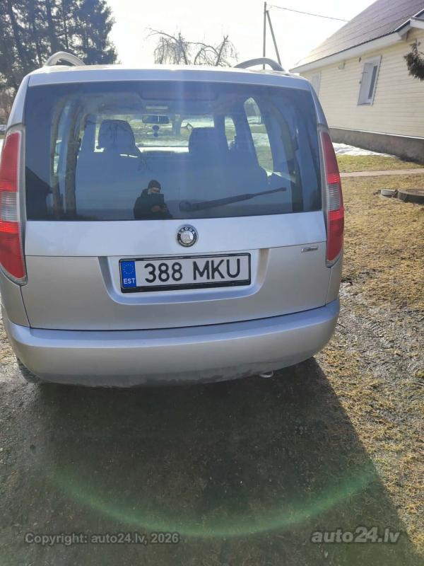 Pelēks Skoda Roomster 2007 Rapla, ar dzinēja tilpumu 1.40 L un nobraukumu 195 tūkst. km par 1400 €, foto 4 vietnē AUTOMOTO.COM.LV