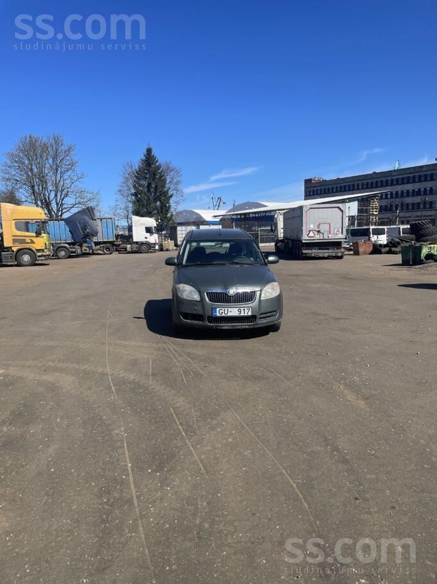 Pelēks Skoda Roomster 2007 Rīga, ar dzinēja tilpumu 1.40 L un nobraukumu 301 tūkst. km par 1100 €, foto 1 vietnē AUTOMOTO.COM.LV