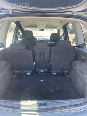 Pelēks Skoda Roomster 2007 Rīga, ar dzinēja tilpumu 1.40 L un nobraukumu 301 tūkst. km par 1100 €, foto 3 vietnē AUTOMOTO.COM.LV