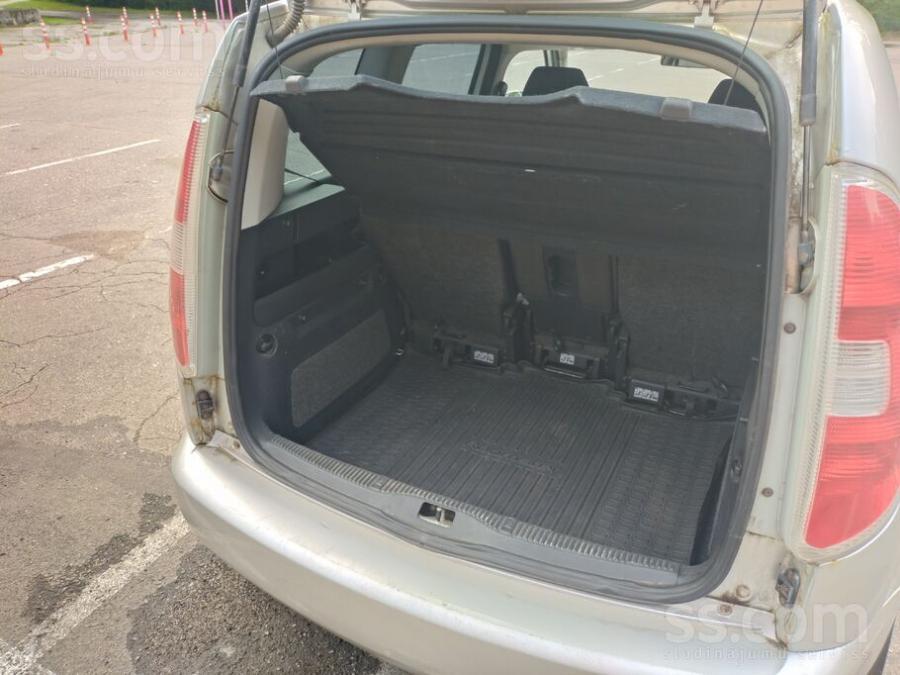 Pelēks Skoda Roomster 2007 Rīga, ar dzinēja tilpumu 1.40 L un nobraukumu 213 tūkst. km par 1300 €, foto 9 vietnē AUTOMOTO.COM.LV