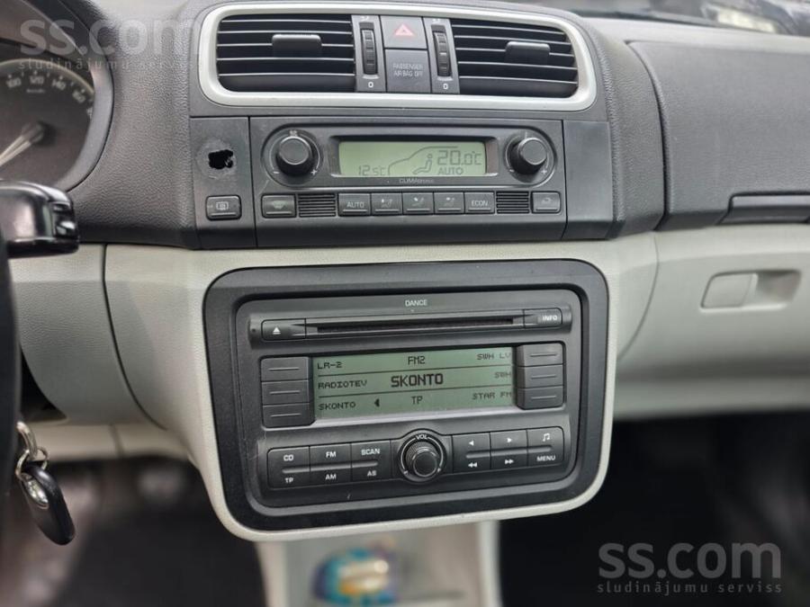 Grey Skoda Roomster 2007 in Riga, with an engine capacity of 1.40 L and mileage of 237 thousand km for 1390 €, photo 7 on AUTOMOTO.COM.LV