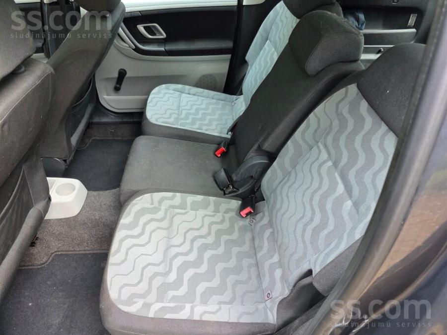 Grey Skoda Roomster 2007 in Riga, with an engine capacity of 1.40 L and mileage of 237 thousand km for 1390 €, photo 14 on AUTOMOTO.COM.LV