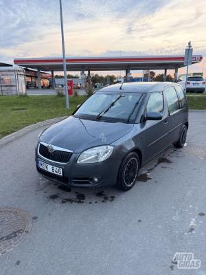 Grey Skoda Roomster 2007 in Vilnius, with an engine capacity of 1.40 L and mileage of 357 thousand km for 500 €, photo  on AUTOMOTO.COM.LV